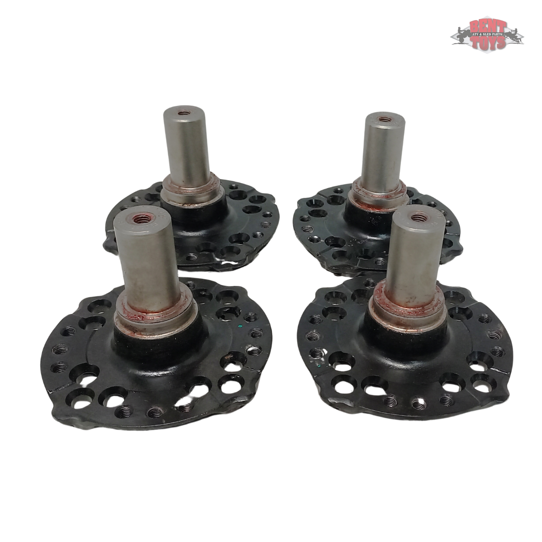 Camso Multi Bolt Pattern Hub - Bent Toys
